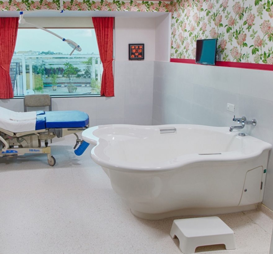 Groundbreaking research confirms benefits of water birth - Active Birth ...